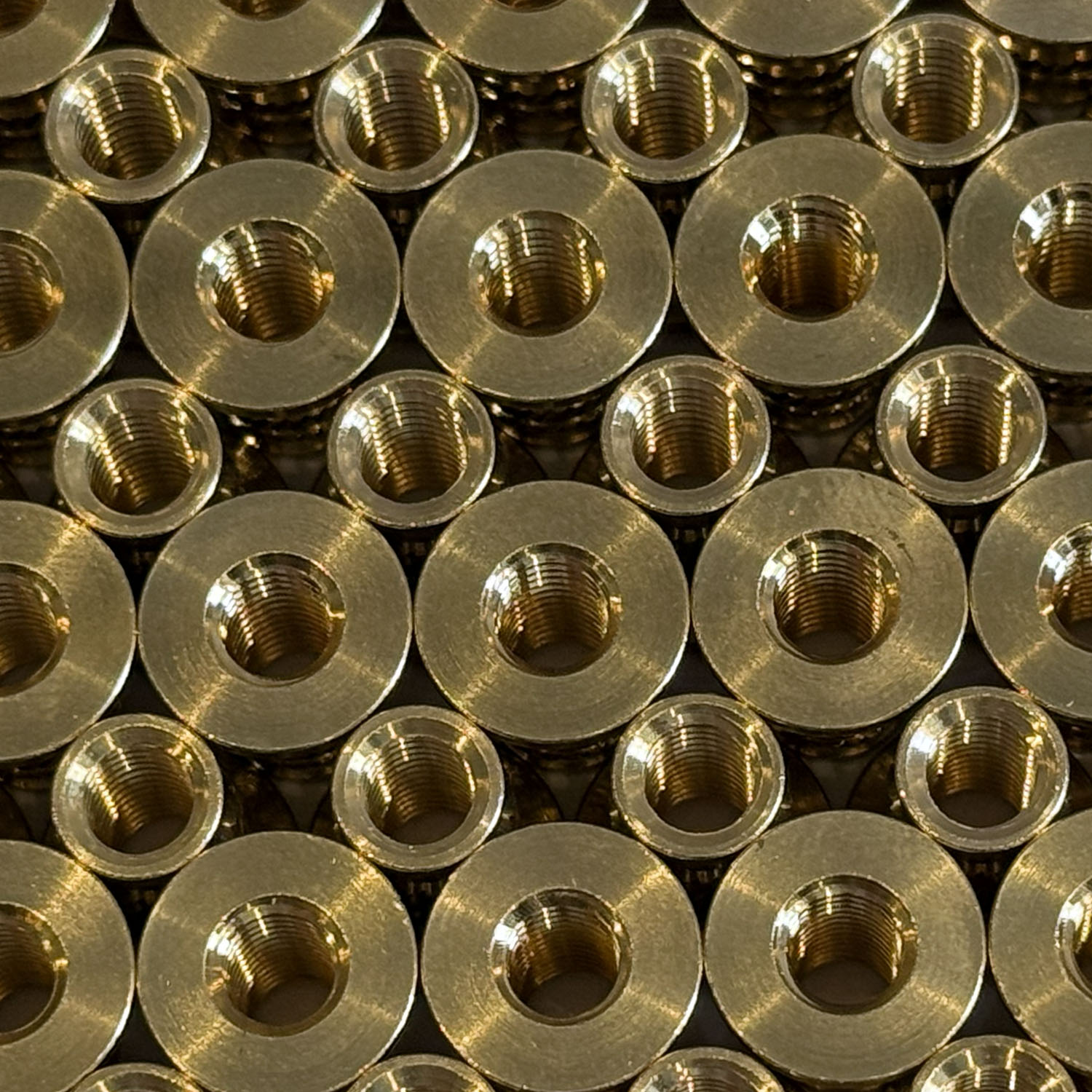 What Are the Key Differences Between Brass, Steel, and Plastic Threaded ...